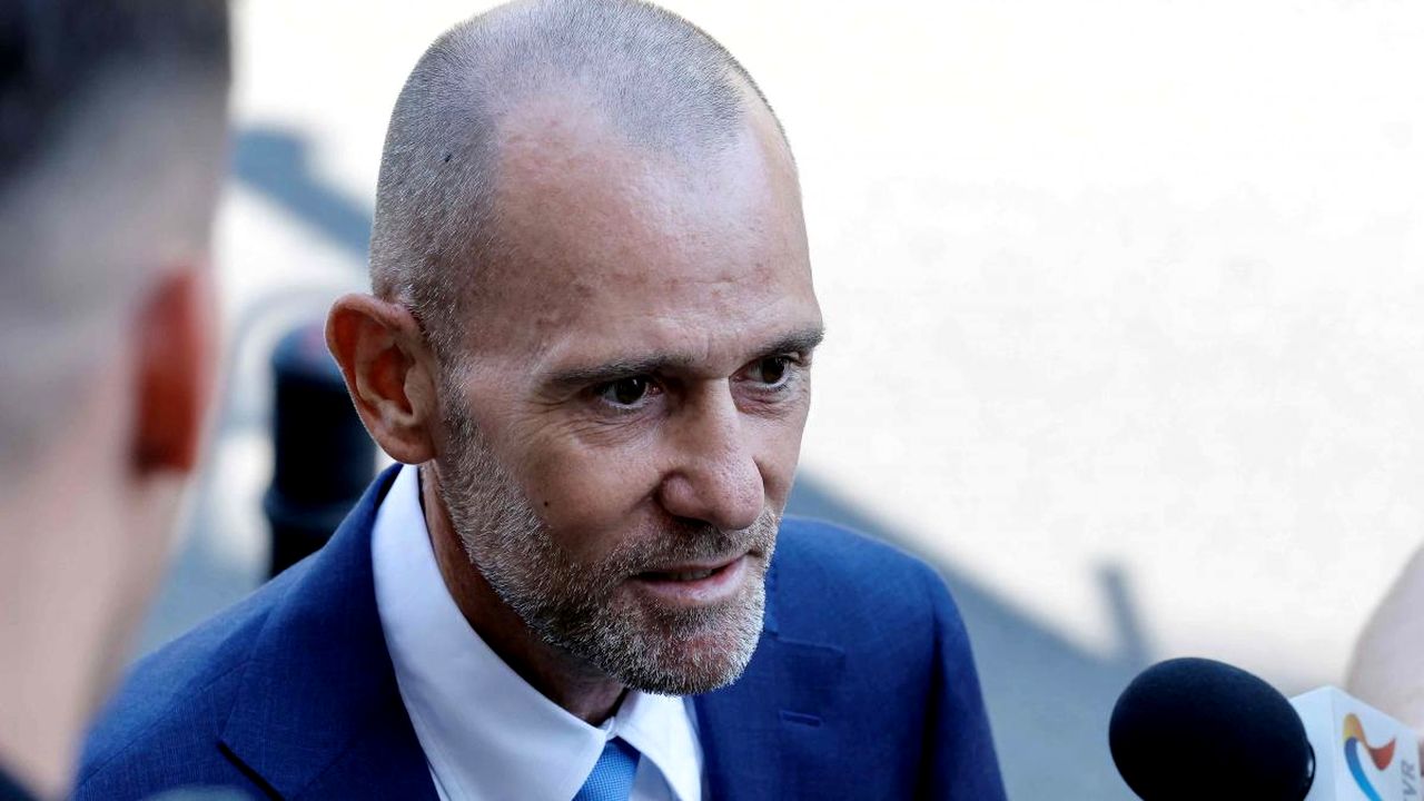 17:56 A murit Dumitru Dumbravă, fostul general SRI trimis în judecată ...